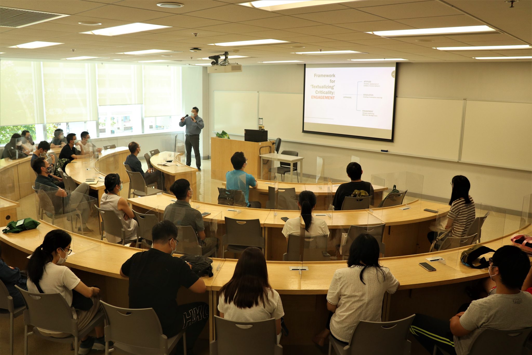 Dr Ken Lau Shared Research Findings in HSUHK English Lecture Series ...